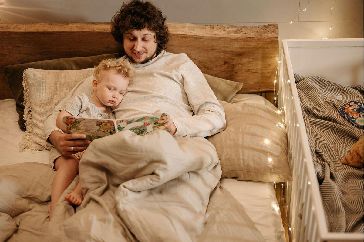 Helping little ones sleep: Tips for a calm bedtime routine - Scottish Book Trust