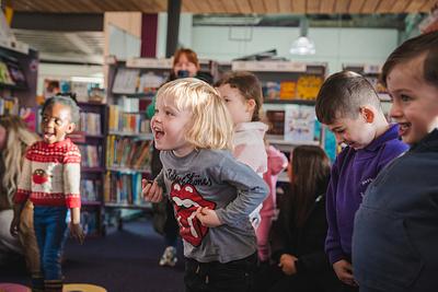 Bookbug Session Plan: Bookbug Says Hello! - Scottish Book Trust